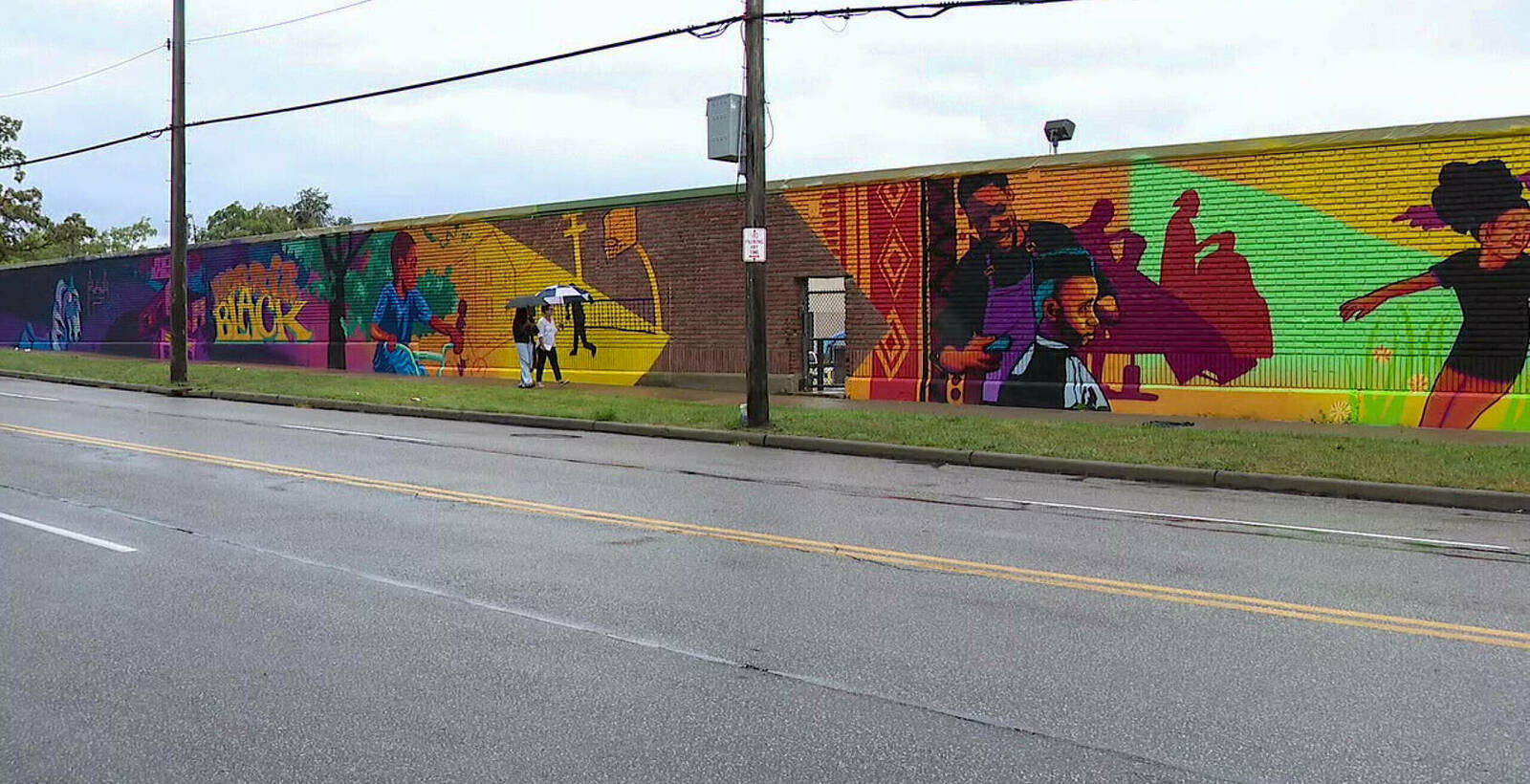 'This neighborhood deserves color.' One of Ohio's largest murals ...
